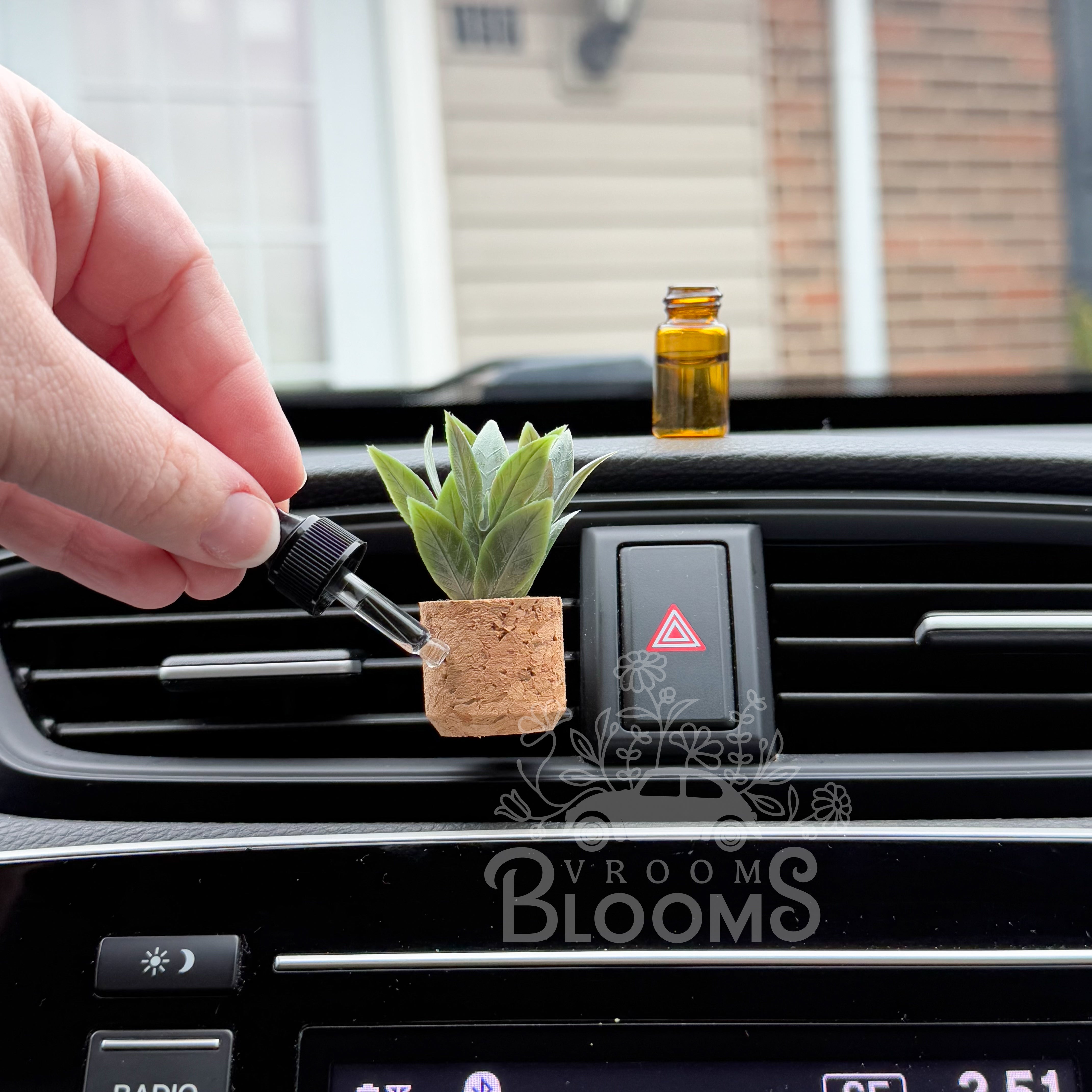 Short Leafy Plant Vent Clip Car Air Freshener Diffuser | Reusable & Ha ...